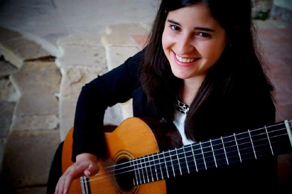 Un giovane talento alla sua prima composizione. Marilena Cucchiara ...