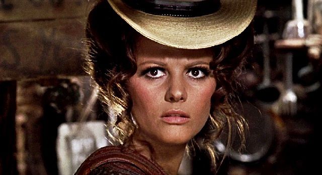 Addio alla grande Claudia Cardinale. La splendida carriera, le origini ...